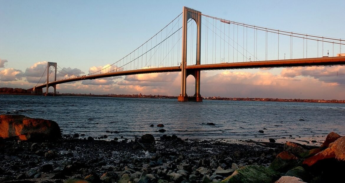 WhiteStone Home For Sale - LavaZoo - New York's Platform for Off-Market ...